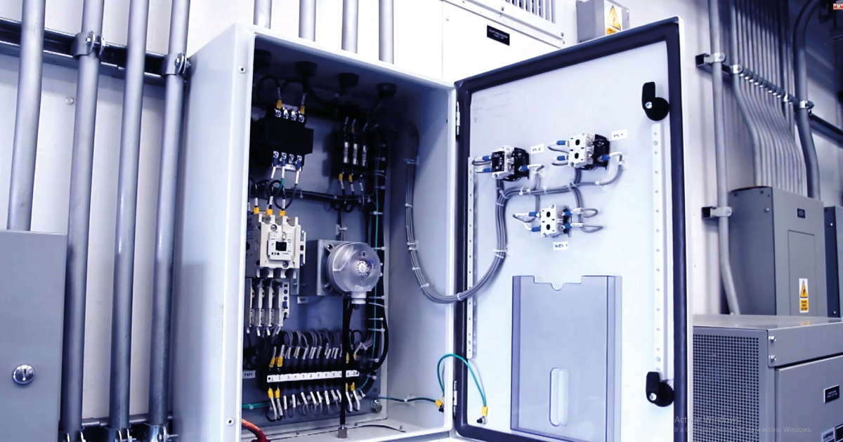 La multifuncionalidad de los tableros eléctricos en la industria