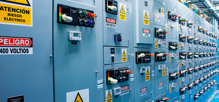 Salas Eléctricas y Cuartos de Control de Tableros Eléctricos